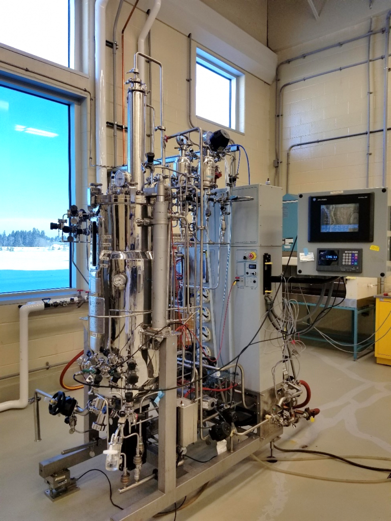 Applikon 140L Fermenter - Agri-Food Discovery Place